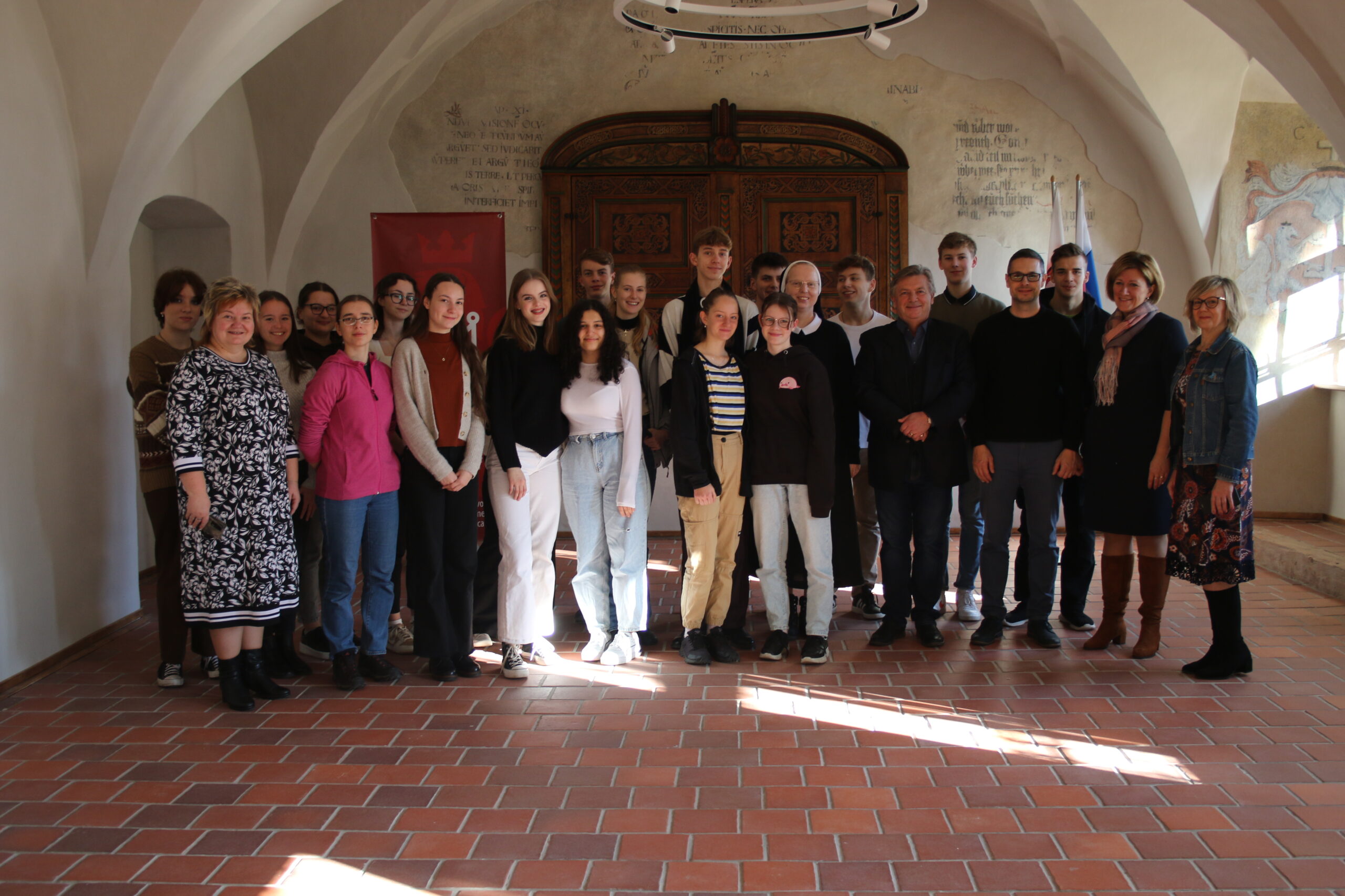 PREDNOSTA MESTSKÉHO ÚRADU PRIJAL NA RADNICI ŠTUDENTOV ...